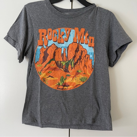 Tops | Graphic Tee | Poshmark